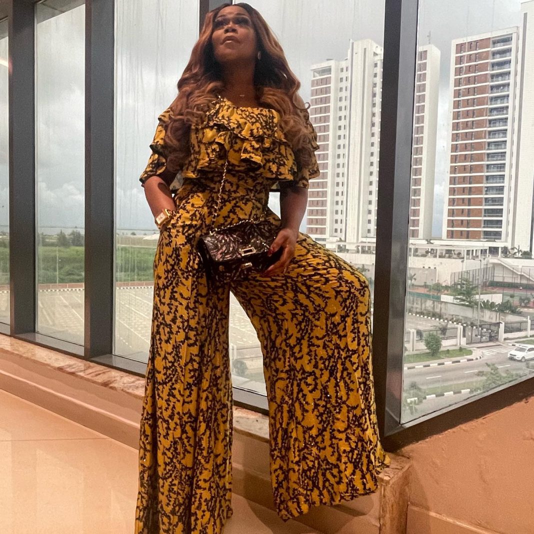 Shaffy Bello: Biography, Career, Husband and Children, Net Worth ...