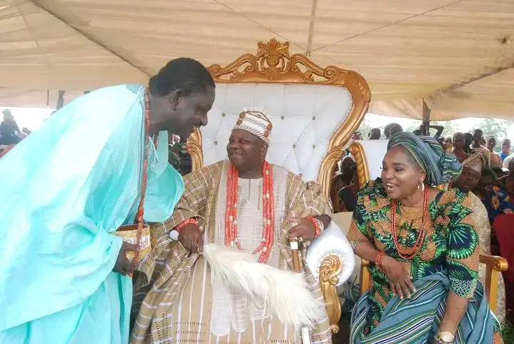 Who is Oba Joseph Oloyede? Biography, Age, Wife, Children, Career, his ...