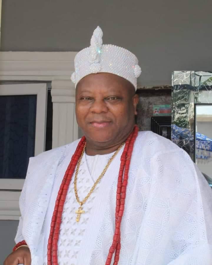 Who is Oba Joseph Oloyede? Biography, Age, Wife, Children, Career, his ...